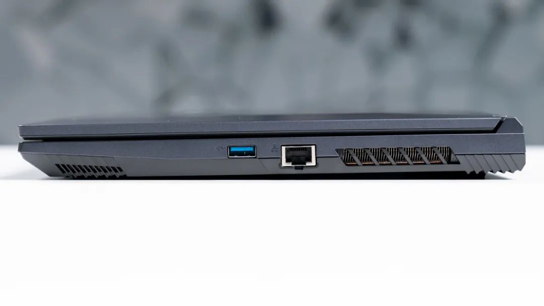 神舟 战神Z7-DA5NB评测测评 一款仅售4999元的12代酷睿游戏本