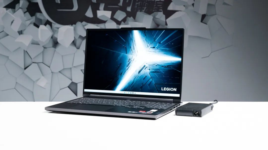 联想 拯救者R9000X 2022评测测评